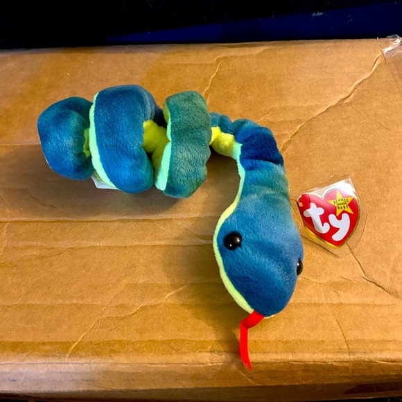 Ty | Toys | Vintage Hissy The Snake Beanie Baby | Poshmark